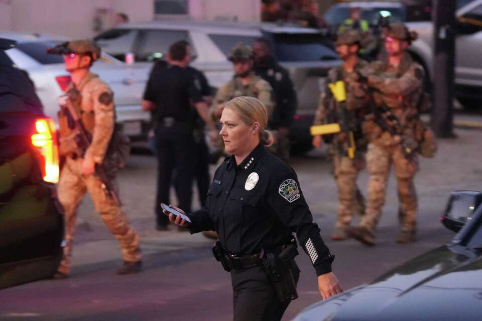 See photos after officer-involved shooting in Austin ends with arrest