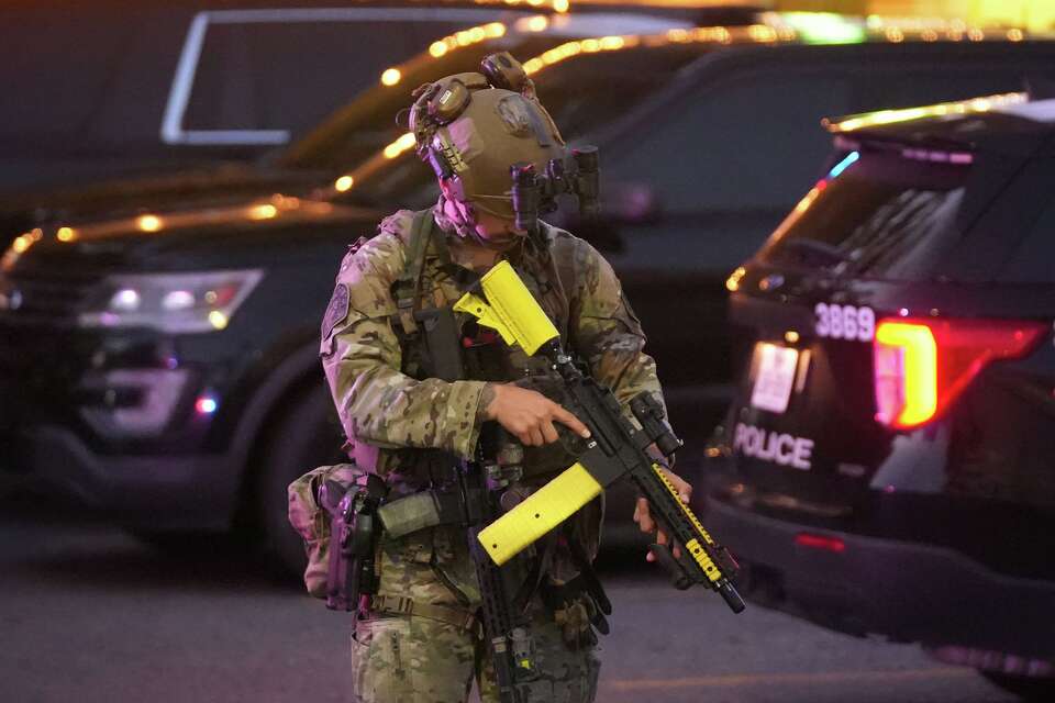 See photos after officer-involved shooting in Austin ends with arrest