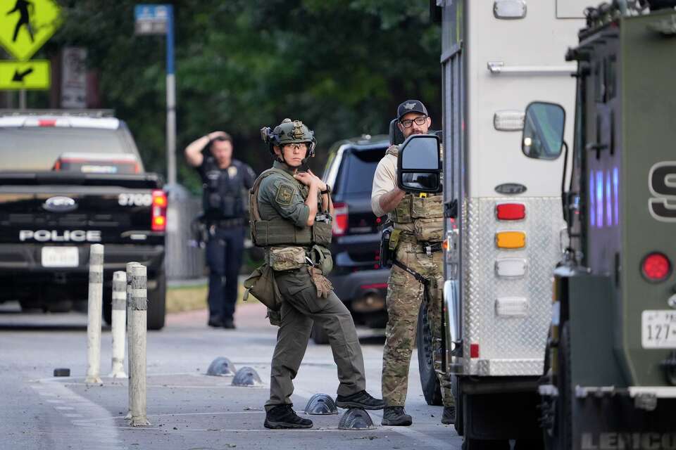 See photos after officer-involved shooting in Austin ends with arrest