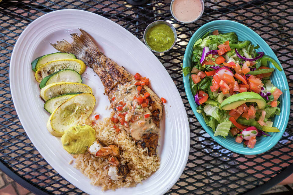 Taste testing Matt's El Rancho, Hollywood's favorite Tex-Mex spot