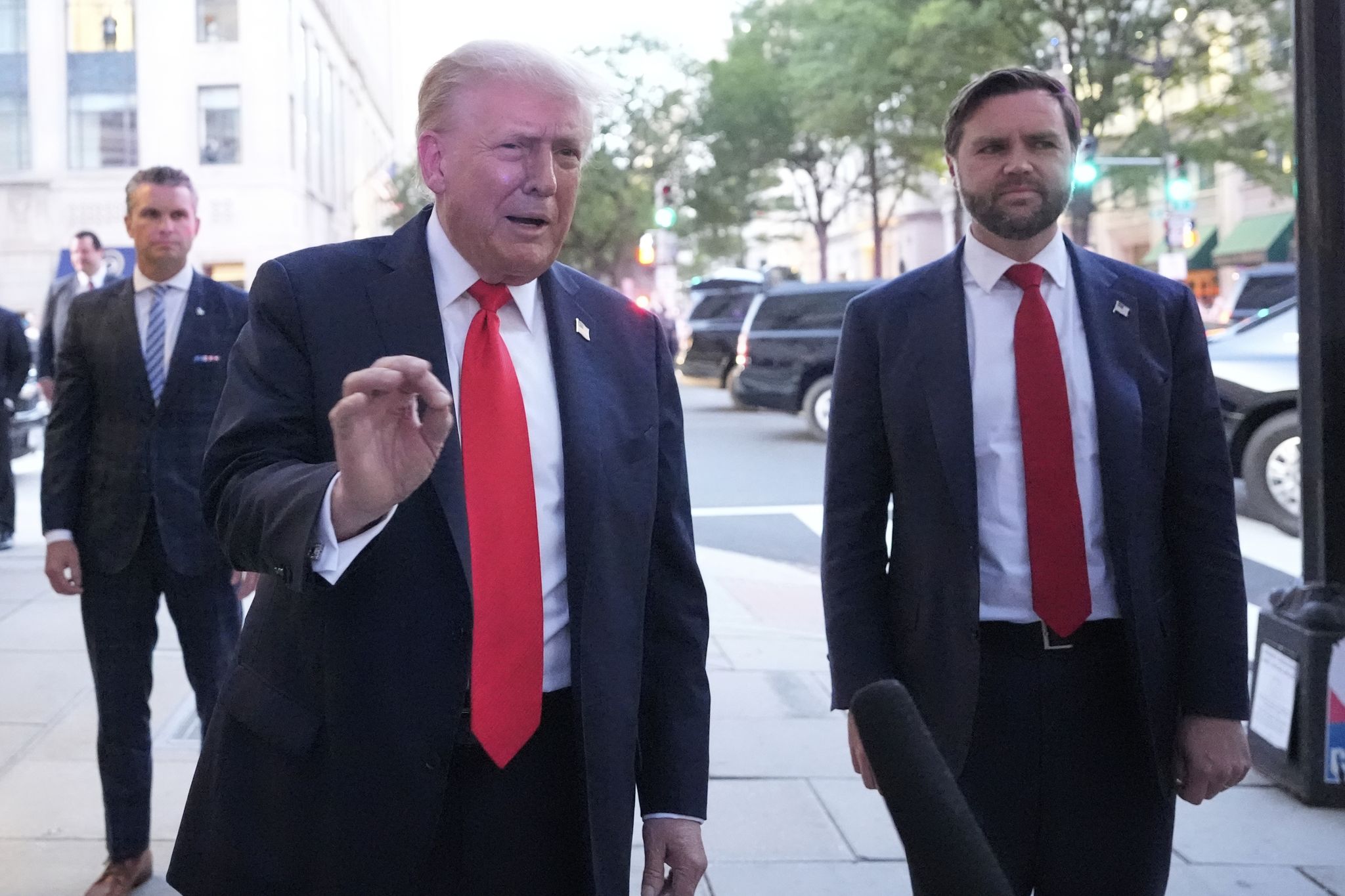 New fight looms over military base names, including Fort Hood