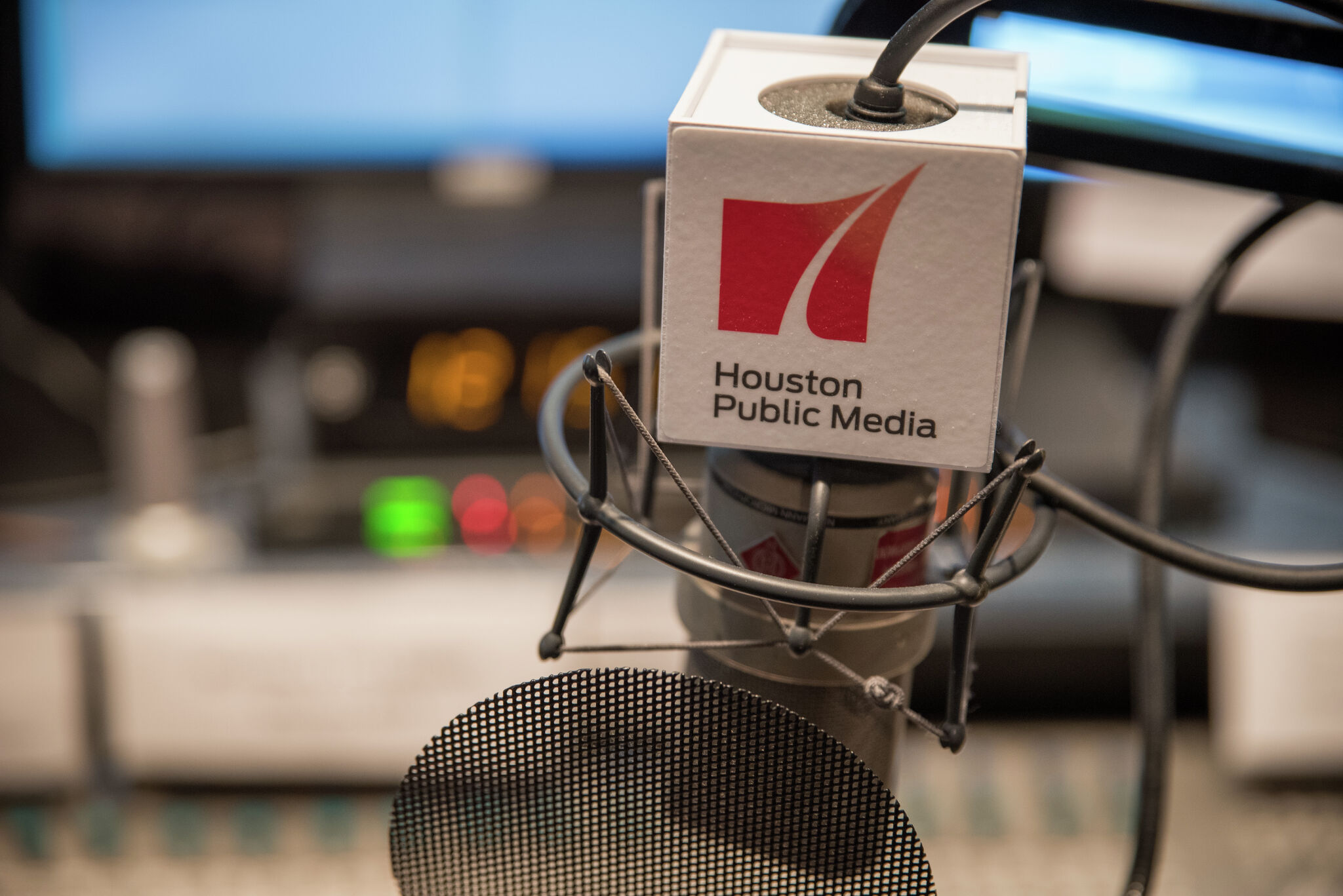 Massive budget cuts lead to more Houston radio layoffs