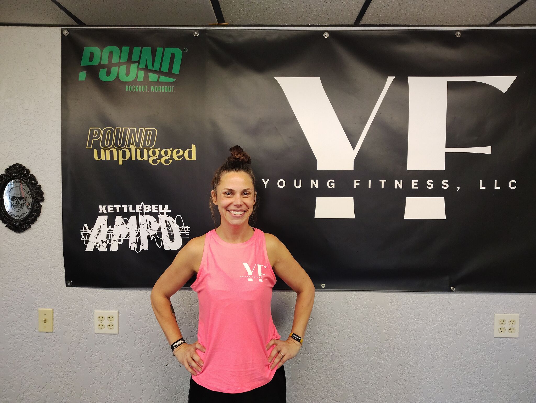 Ex-WNEM anchor David Custer wins jury-trial bid; case heads to trial