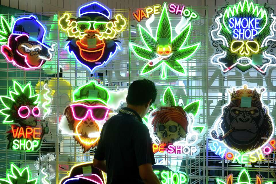 Inside the CHAMPS Trade Show in Austin: Smoke shop & cannabis industry