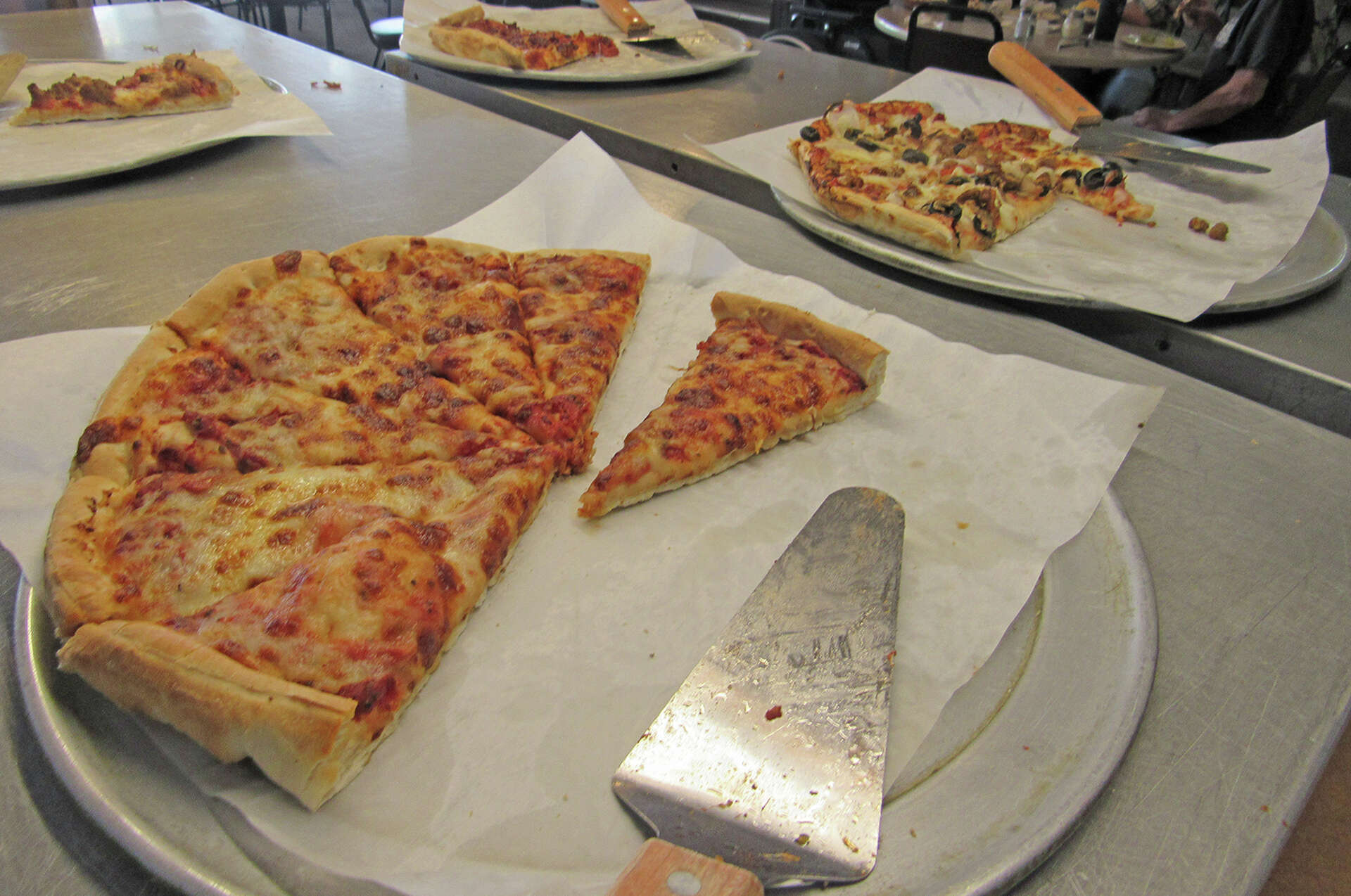 Pantera's Pizza in Edwardsville IL gets new owner