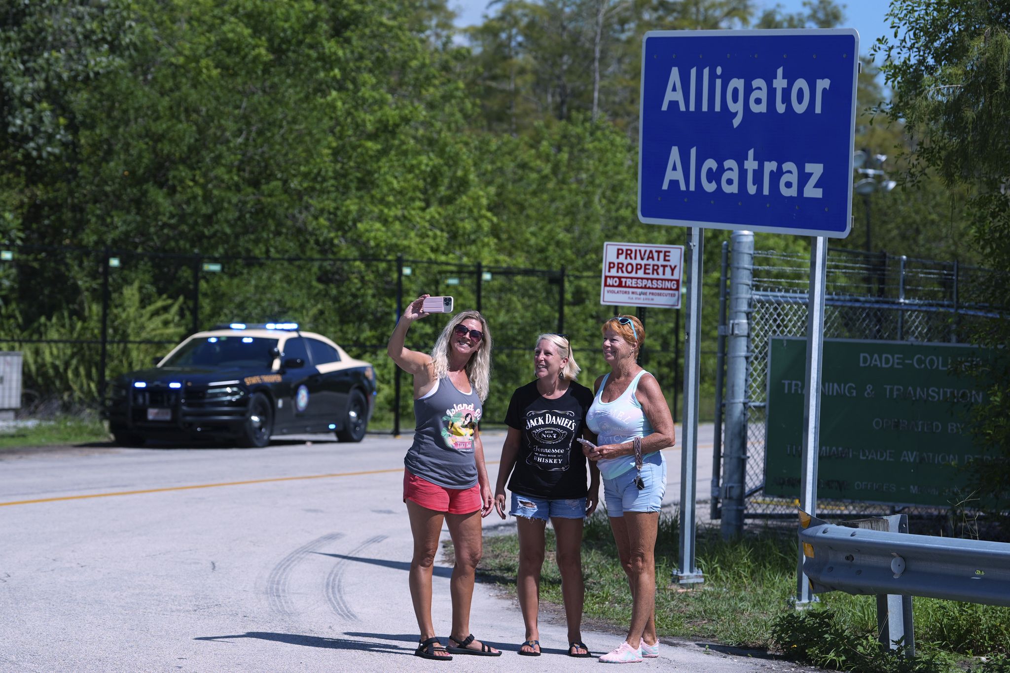'Alligator Alcatraz' detainees continue to face obstacles to meet with ...