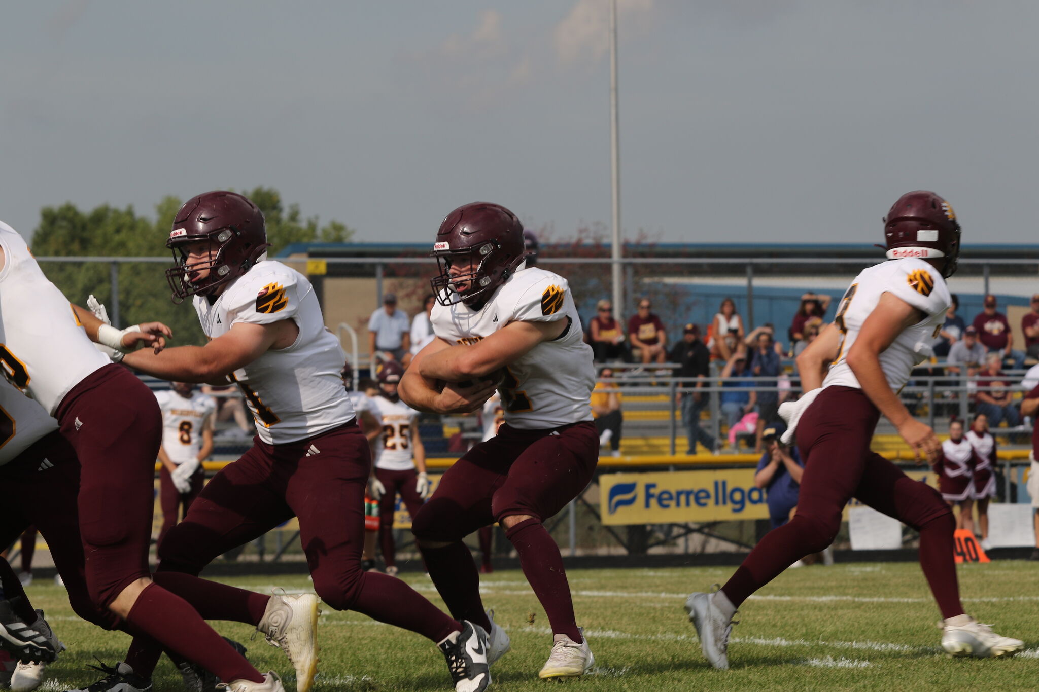 Week 3 football standouts: Salowitz, Wisenbaugh lead Tribune list