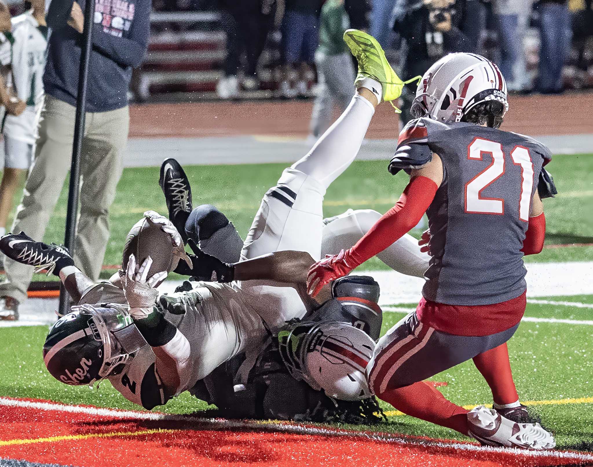 Shenendehowa football hangs on to beat Niskayuna