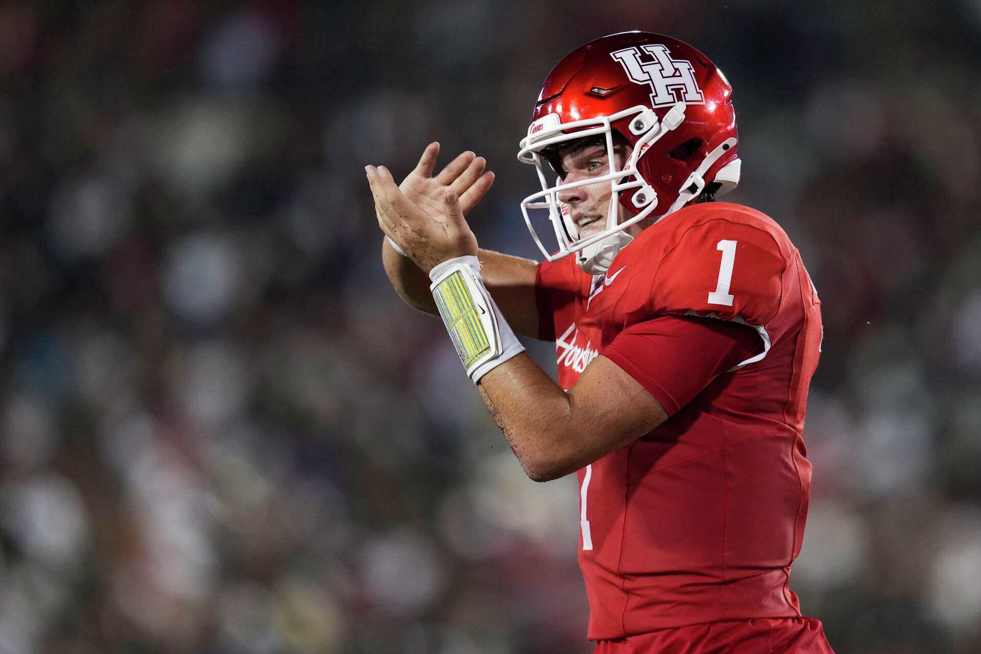 University of Houston: Conner Weigman leads Cougars over Colorado