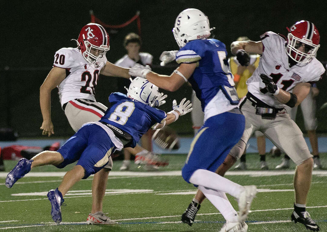 No. 1 New Canaan football downs Newtown 30-10 in Week 1