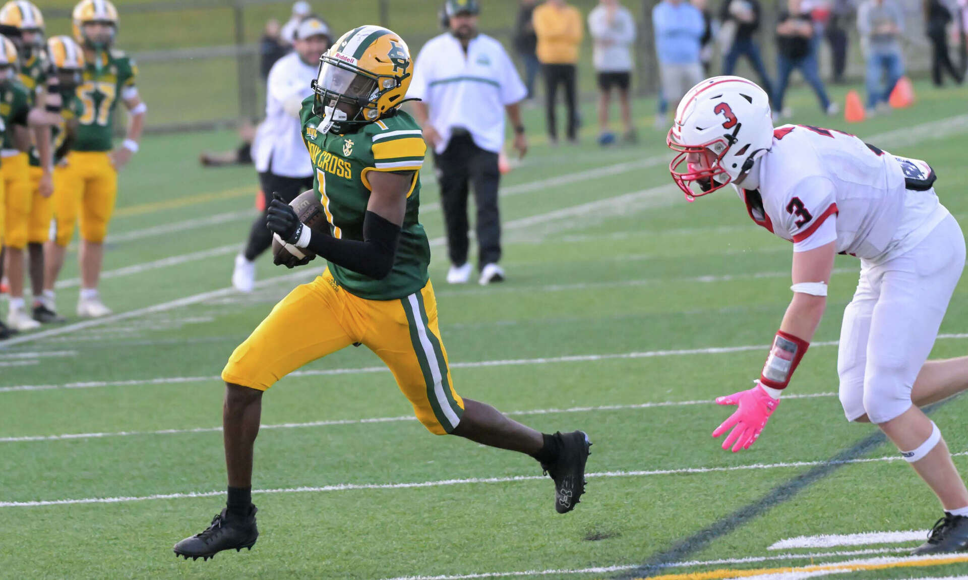 Connecticut high school football games to watch for Week 2 in 2025
