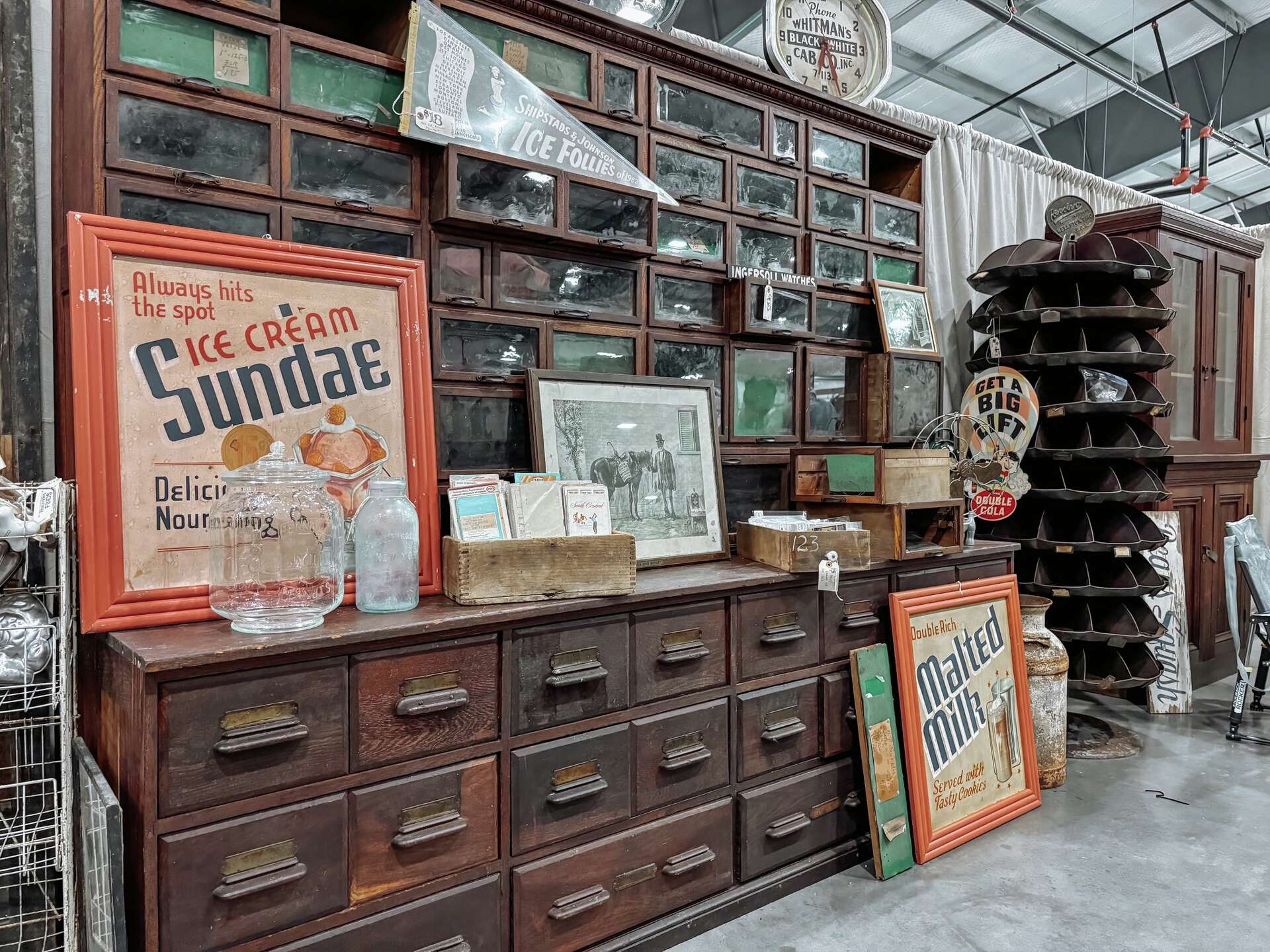 Great Junk Hunt traveling flea market in San Antonio through Saturday