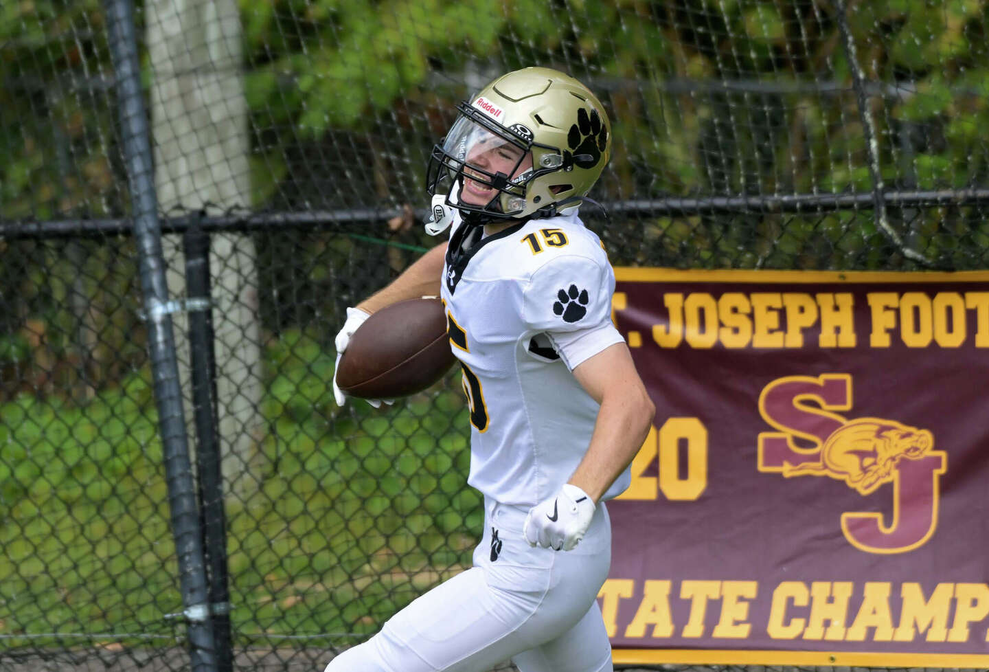 Daniel Hand football, QB Bobby Reh, edge St. Joseph on last play