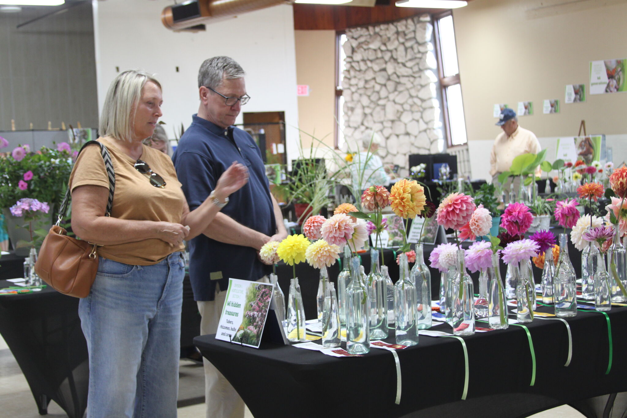 Manistee flower show draws nearly 350 entries, 24 clubs