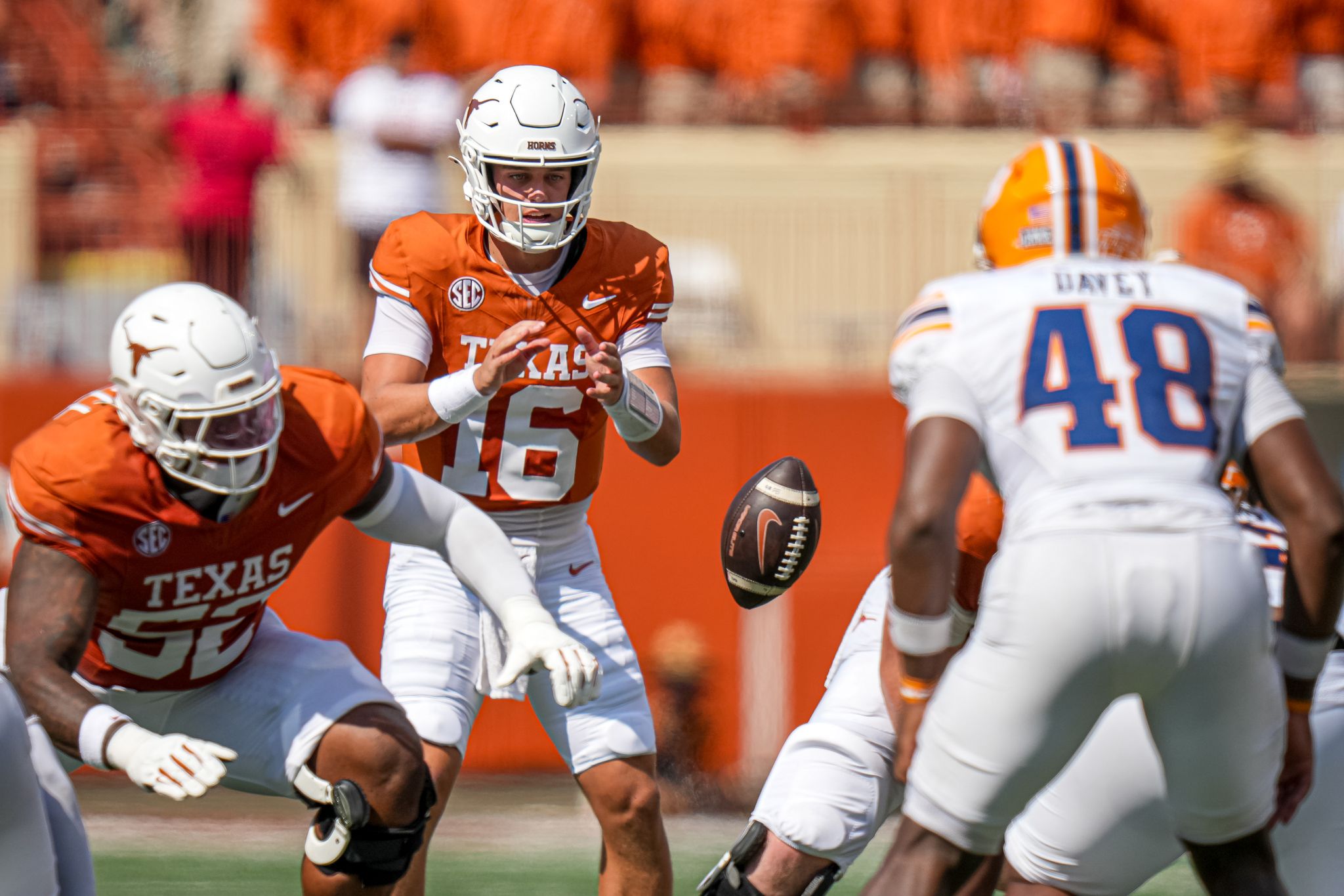 Texas football podcast: Discussing QB Arch Manning, booing fans