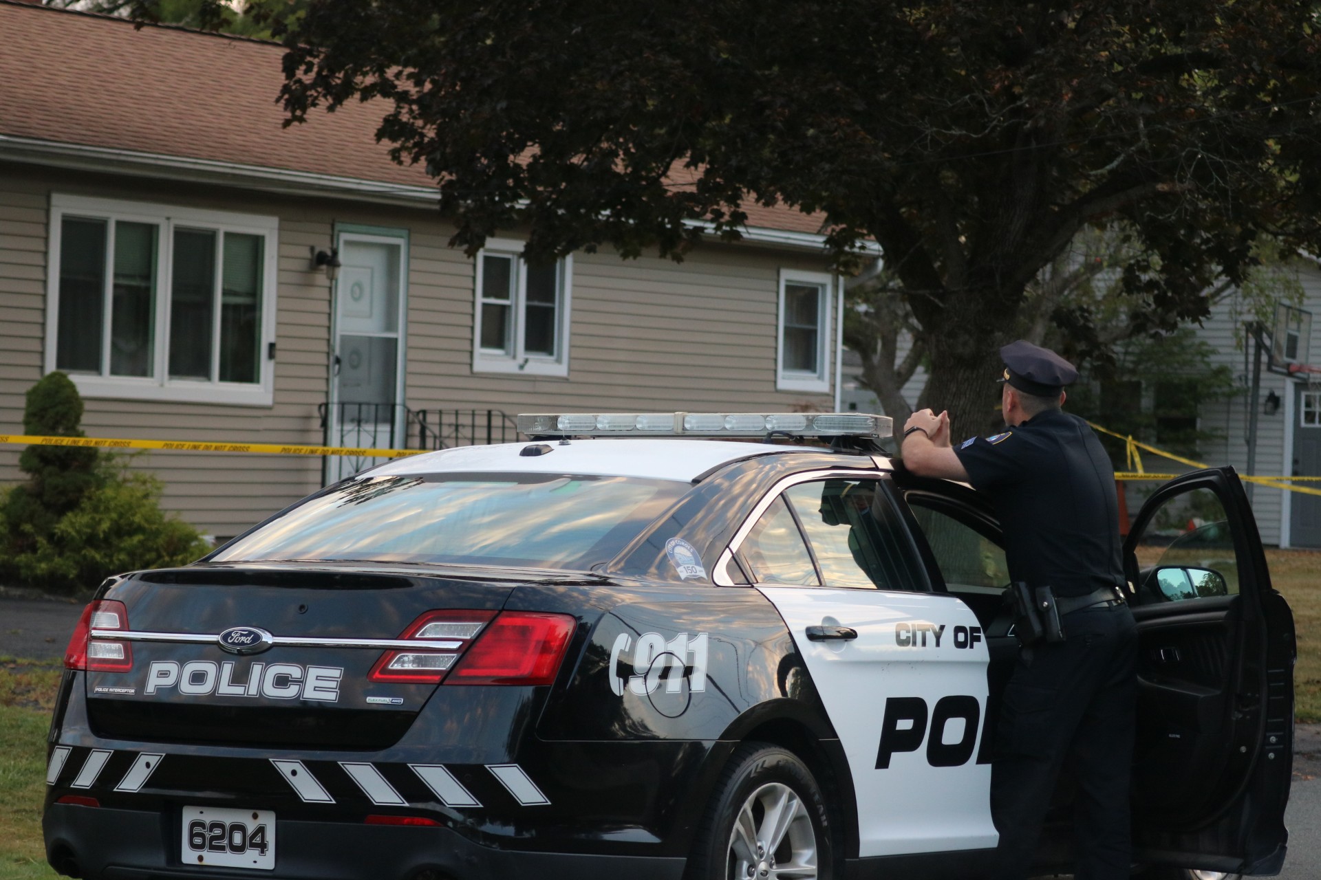 Lawsuit alleges Troy officer arrested driver who honked at green light