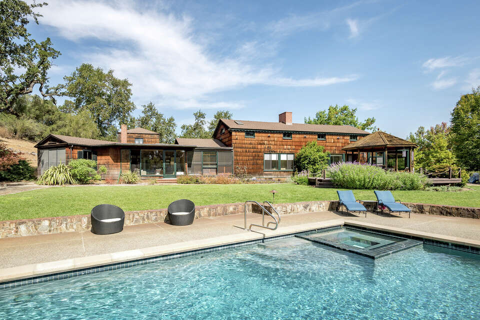 Historic Bay Area estate tied to Elizabeth Holmes breaks records