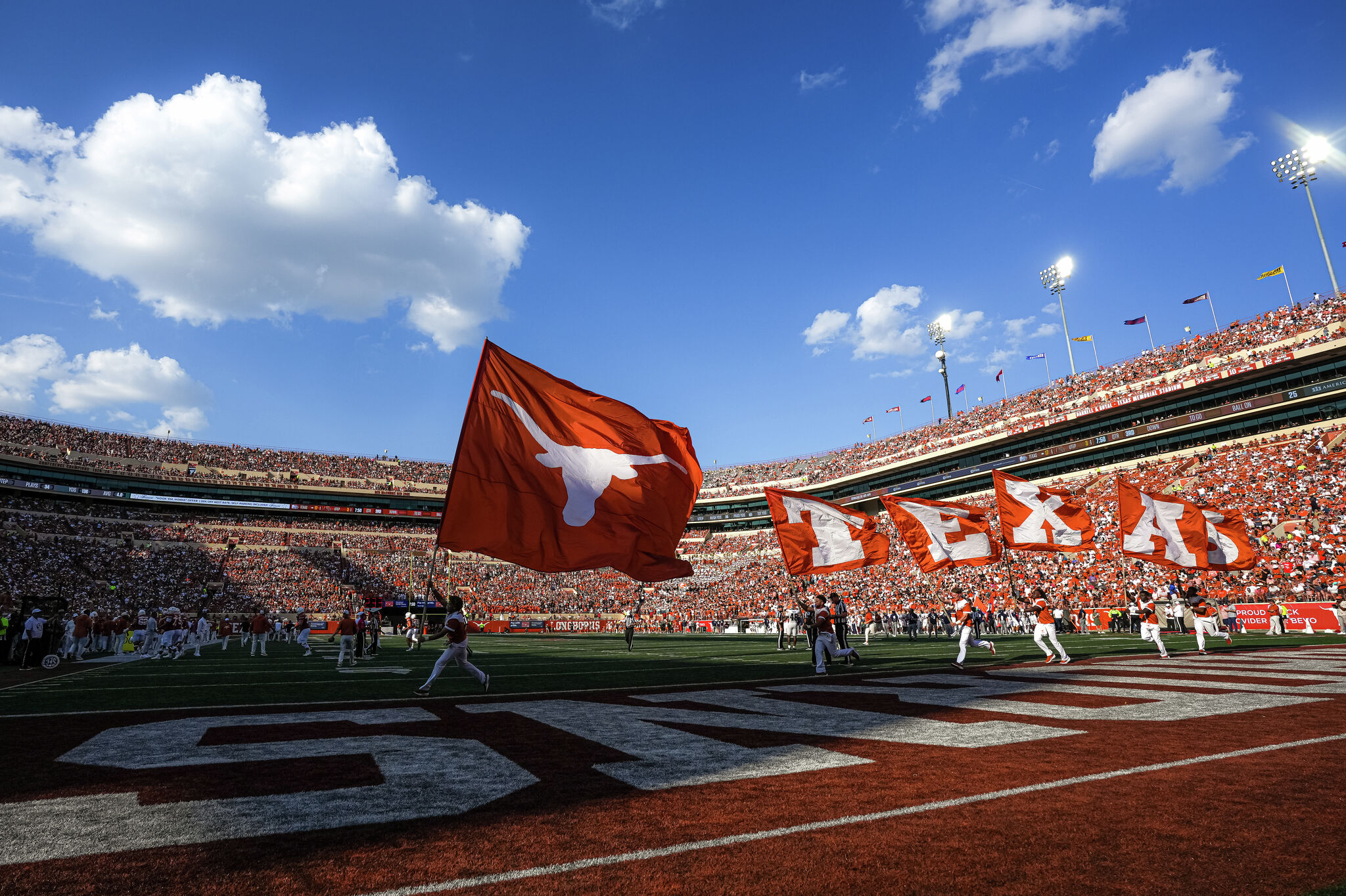 Saturday kickoff for UT in Austin. What's the game day forecast?