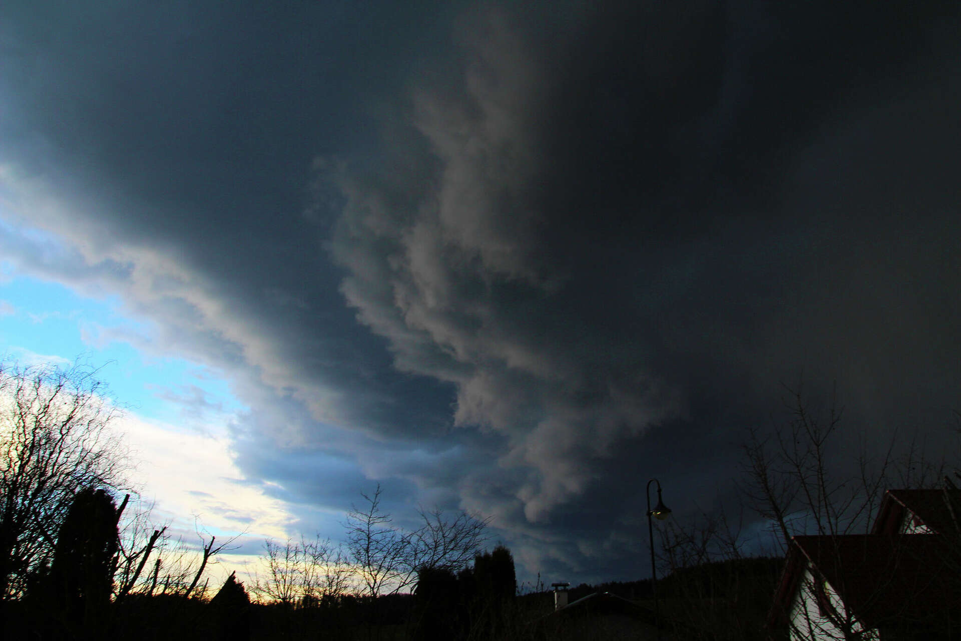 Cold front brings 10-degree temperature plummet to Texas