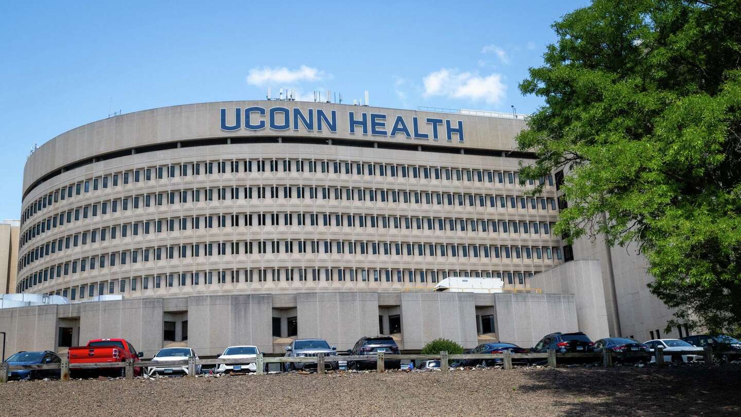 Aetna-UConn Health contract fight reveals independent hospital woes