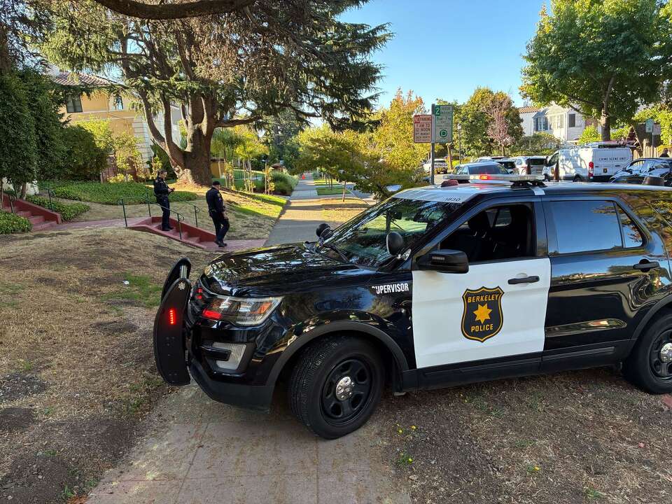 Police: 3 people hospitalized in Berkeley after chaotic hit-and-run
