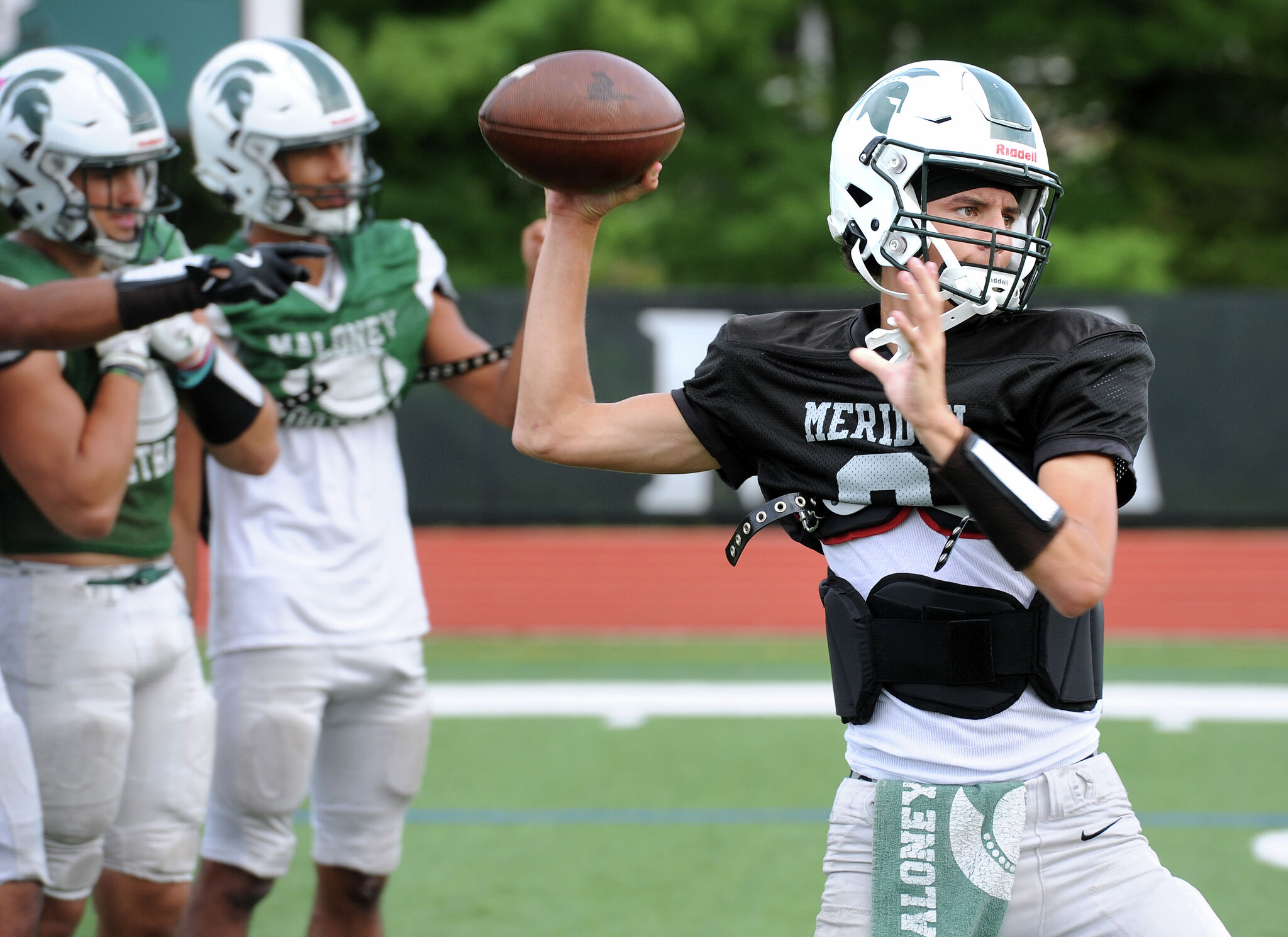 Eli Showerda joins father Jesse Showerda in Meriden quarterback ranks