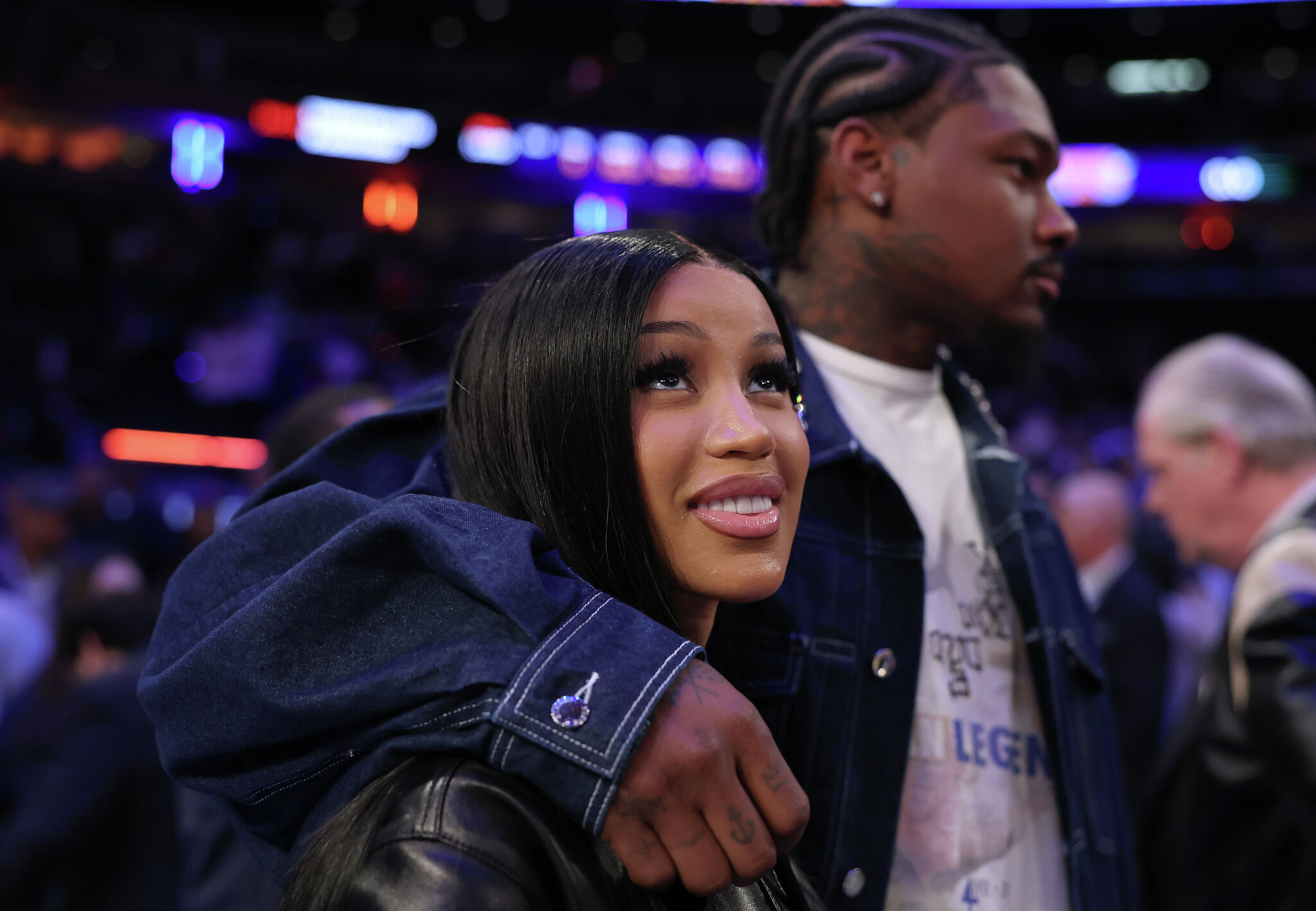 Cardi B announces pregnancy with former Texans WR on morning show