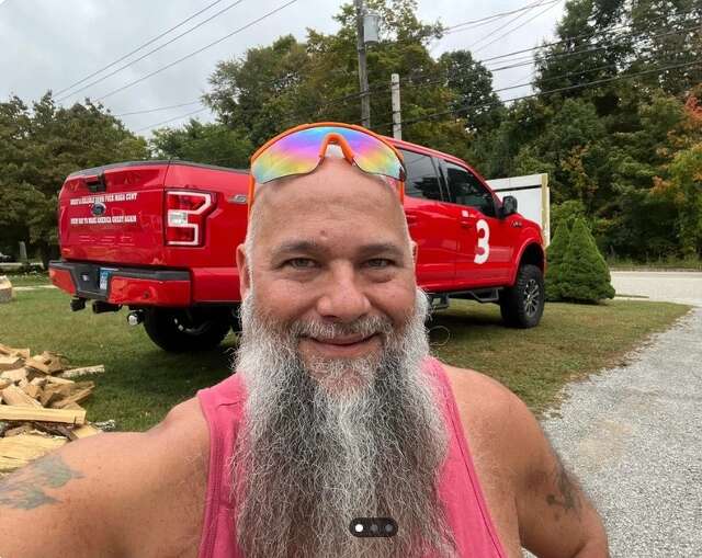 CT homeowner fired over anti-Trump signs, removes profanity