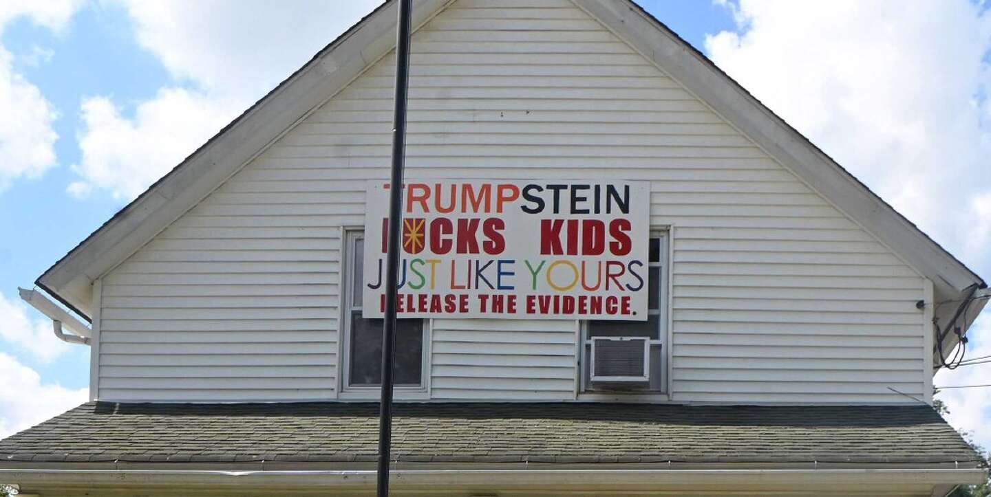 CT homeowner fired over anti-Trump signs, removes profanity