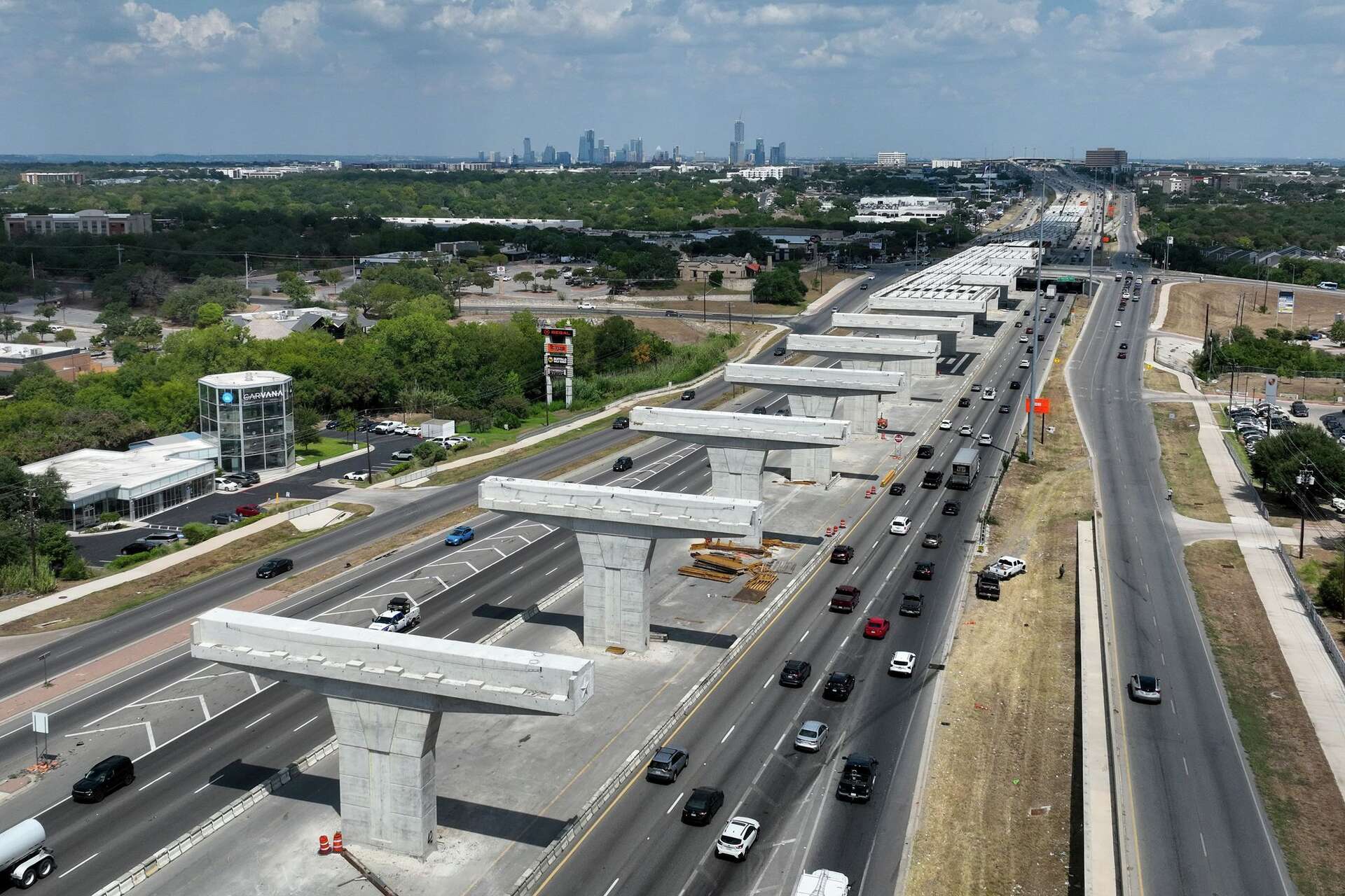 Southbound I-35 closing this weekend in South Austin