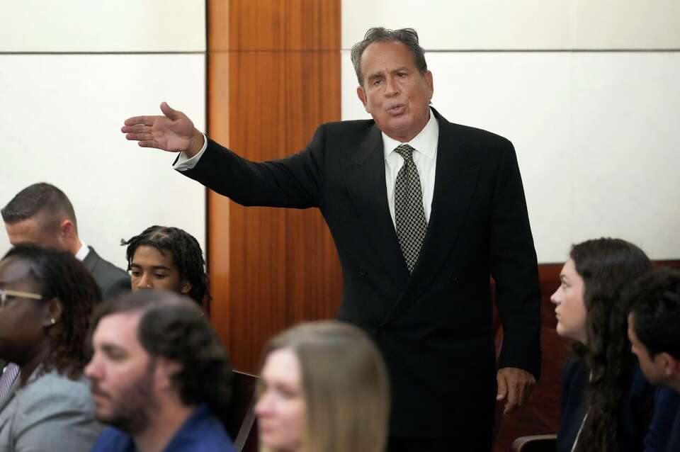 Tony Earls trial: Arlene Alvarez's father describes her final moments