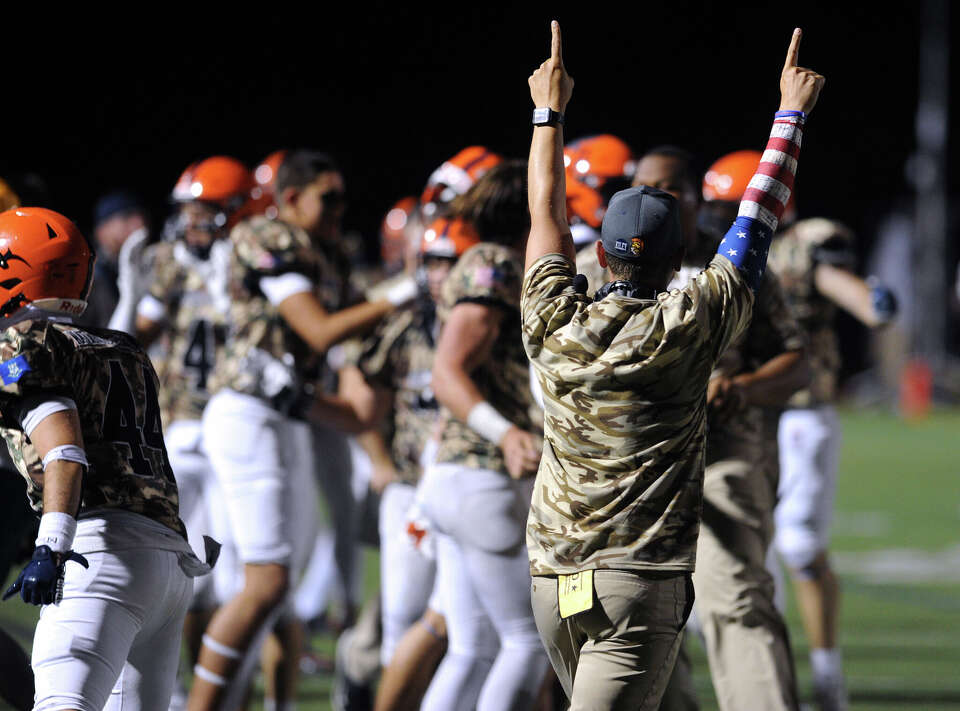 Lyman Hall High School football edges Hamden in SCC game