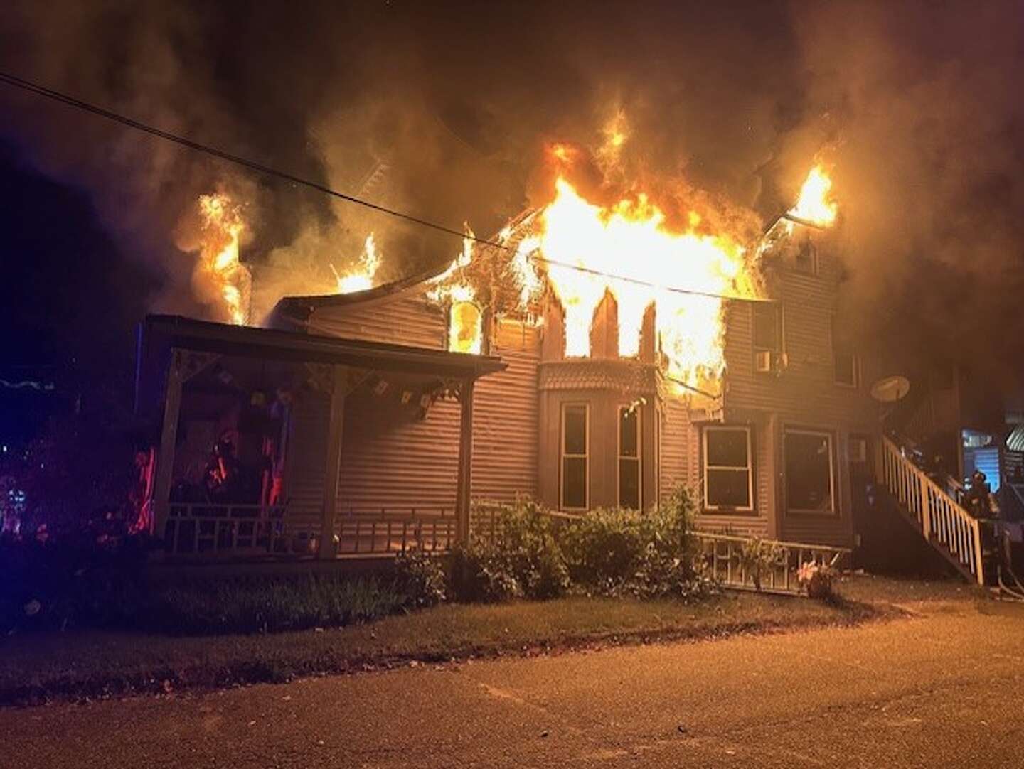 Torrington firefighters battle heavy blaze at Migeon Avenue building