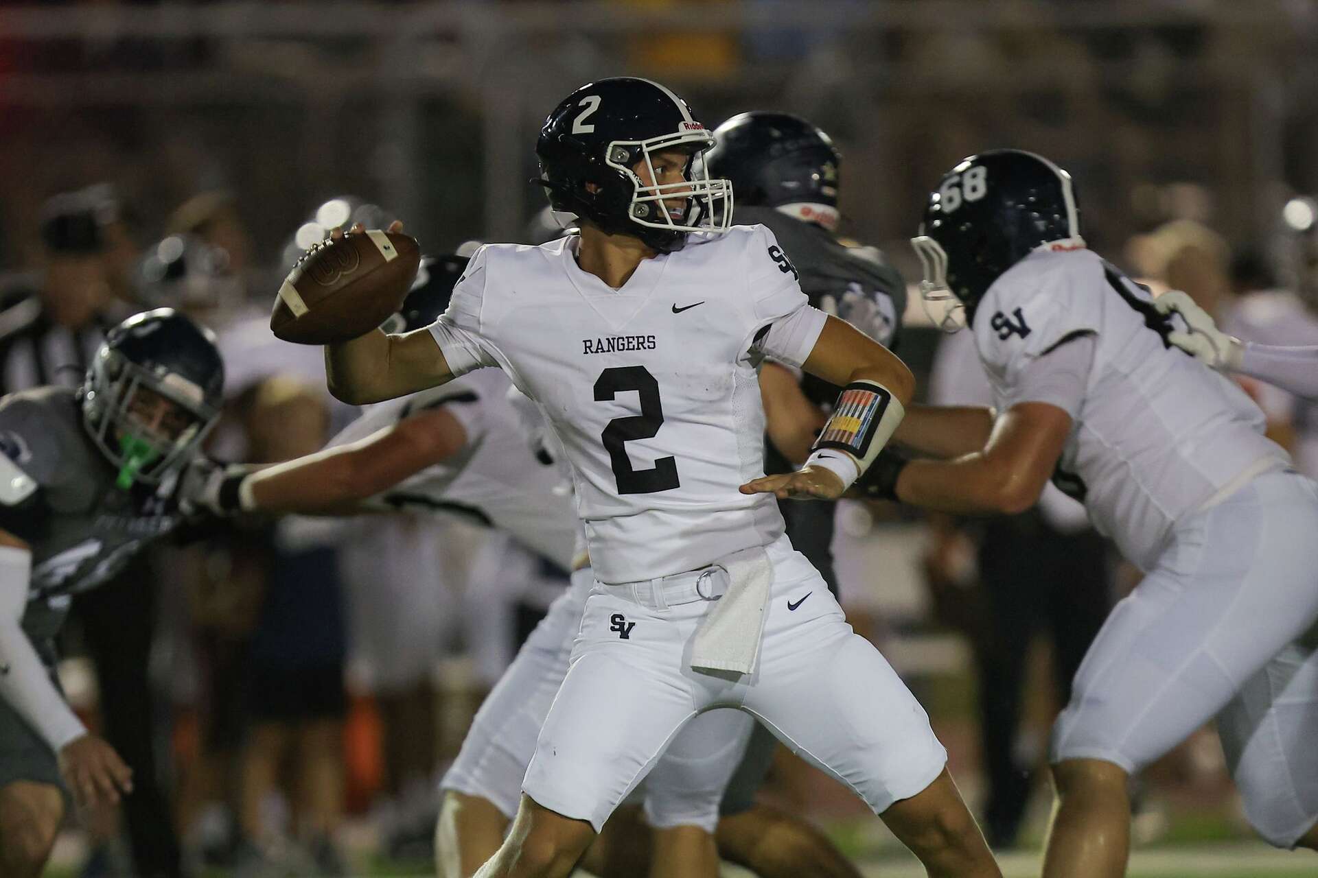 Smithson Valley football downs Boerne Champion in district opener