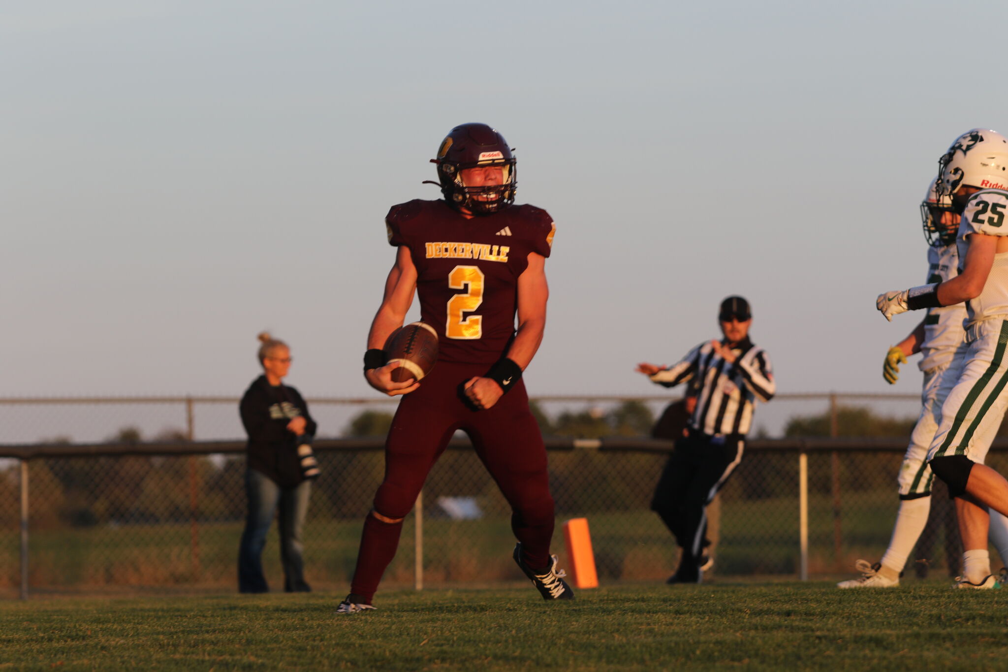 Week 4 football standouts spotlight Salowitz, Nugent