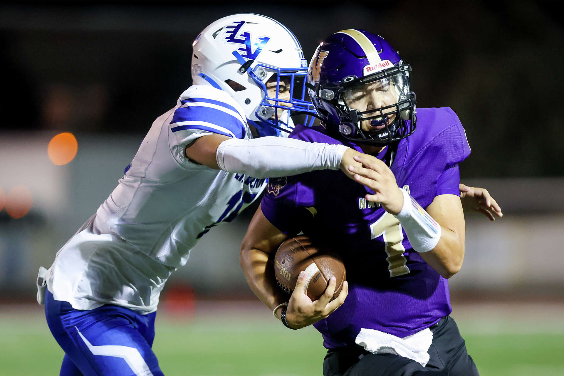 La Vernia football relies on defense, special teams to beat Navarro