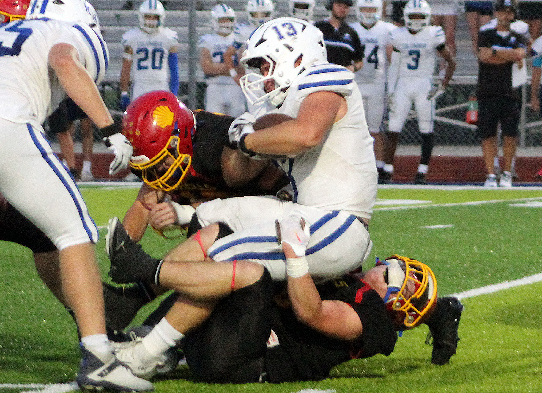 Columbia edges Roxana 34-29, aided by late roughing call
