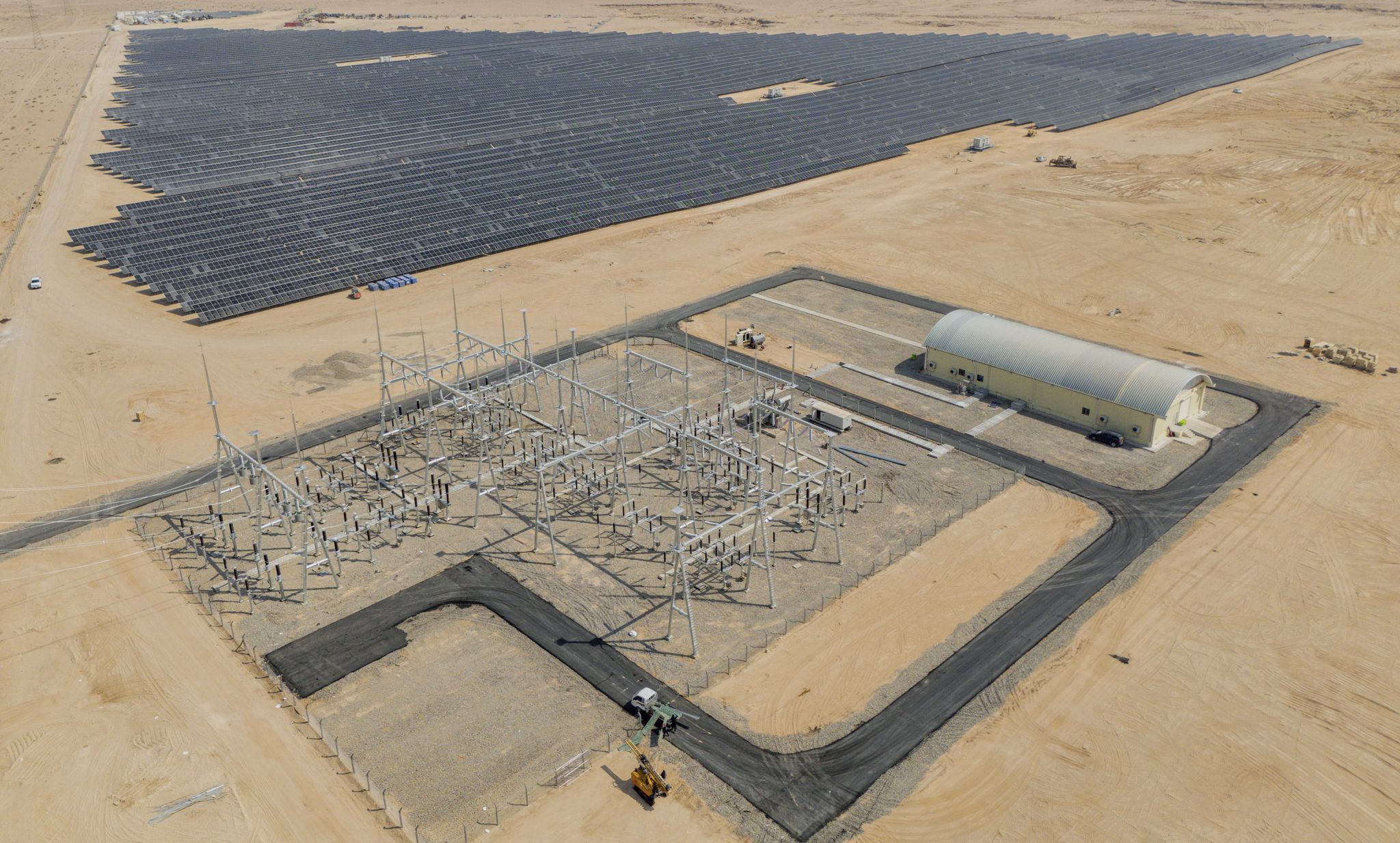 Iraq's first industrial-scale solar plant opens in Karbala desert to tackle electricity crisis
