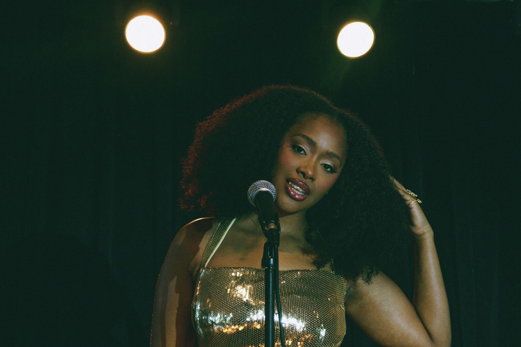 Houston R&B star Peyton celebrates release of new album, 'Au'