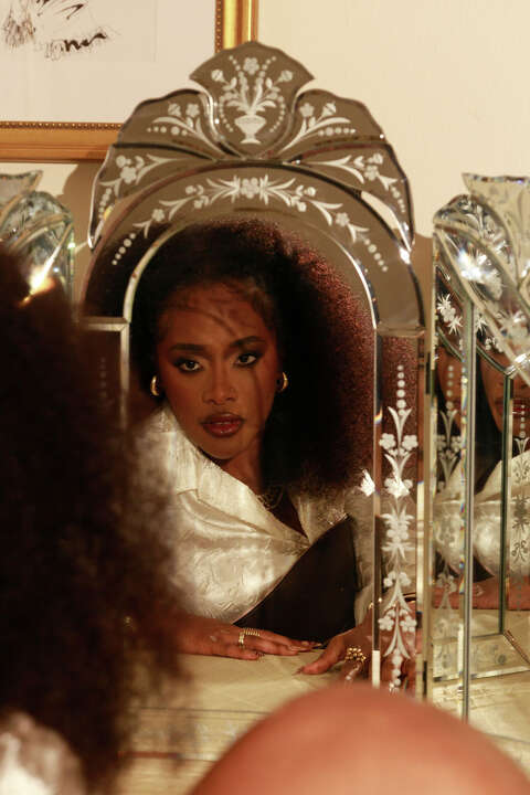 Houston R&B star Peyton celebrates release of new album, 'Au'
