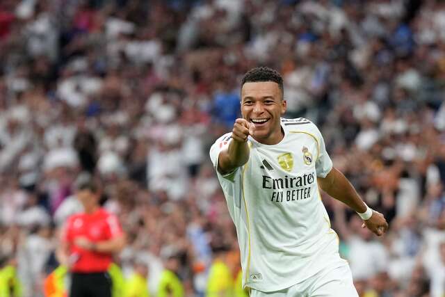 Mbappé y Militão anotan desde lejos y Real Madrid propina primera derrota al Espanyol