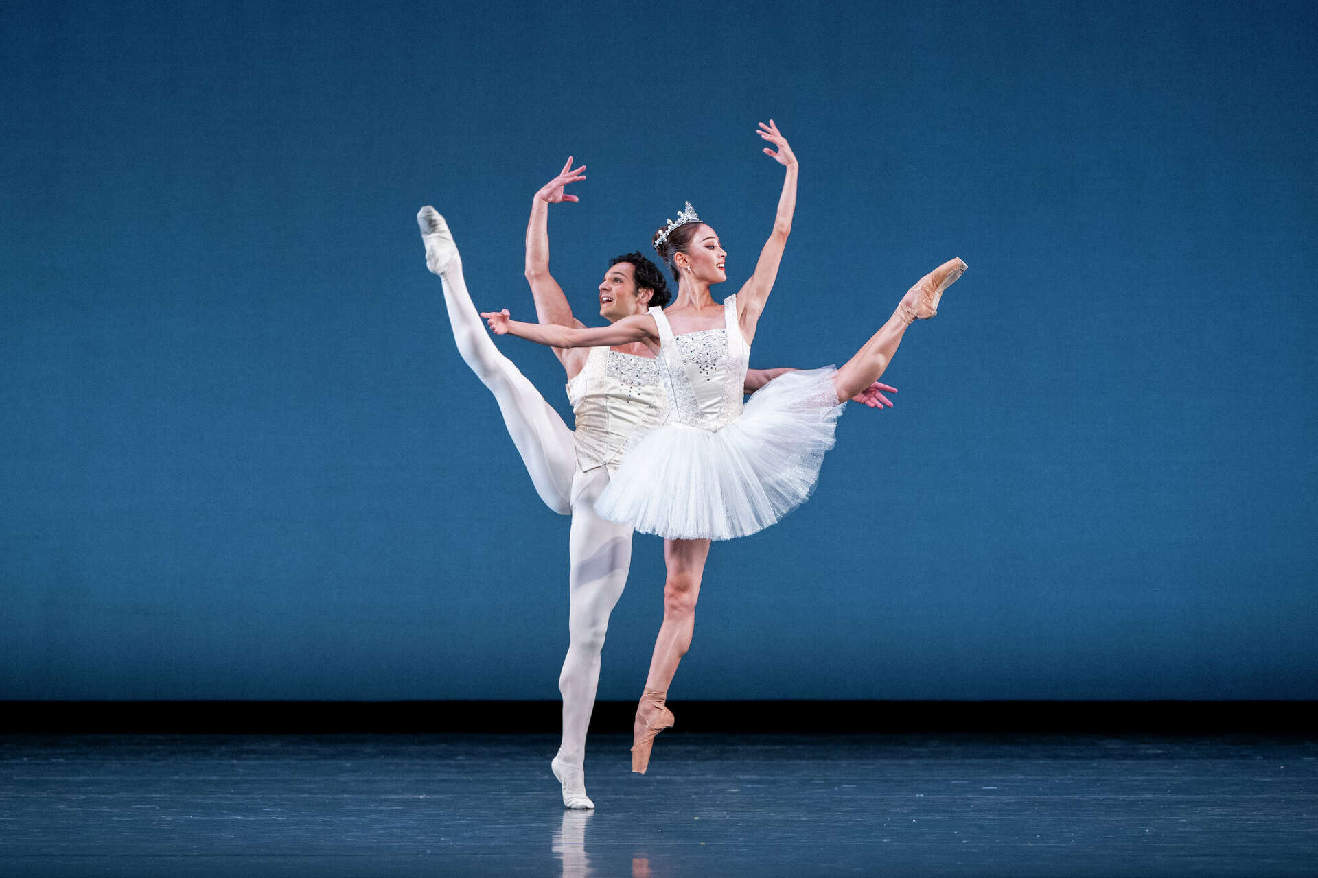 Houston Ballet's 'Rock, Roll & Tutus' lives up to its electric title
