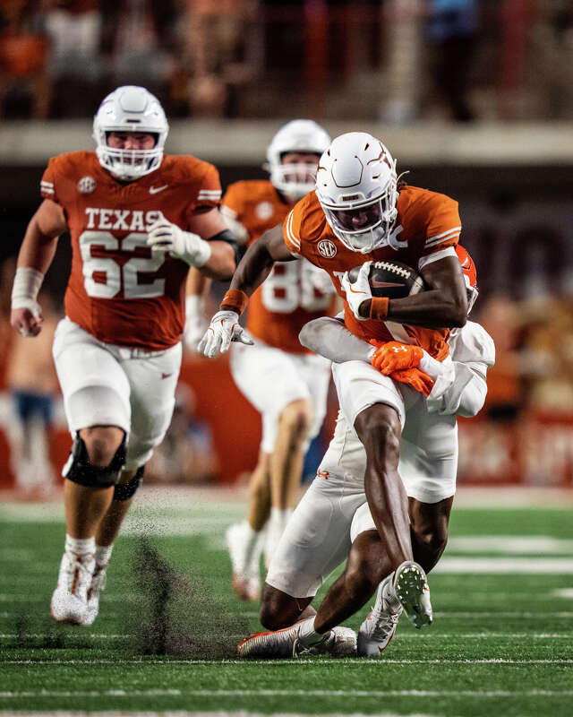 Texas Longhorns' offense routs Sam Houston. SEC up next