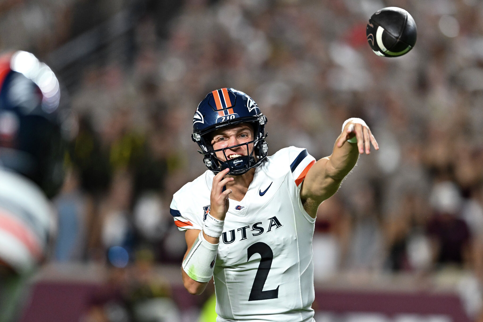 UTSA film study: Colorado State’s pressure trips up Owen McCown