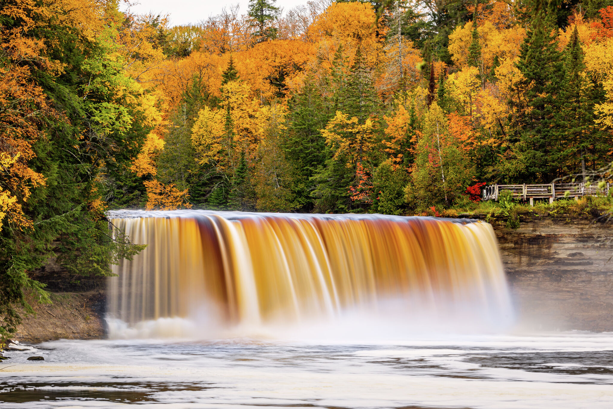 Five leaf-peeping destinations to visit in Michigan this fall