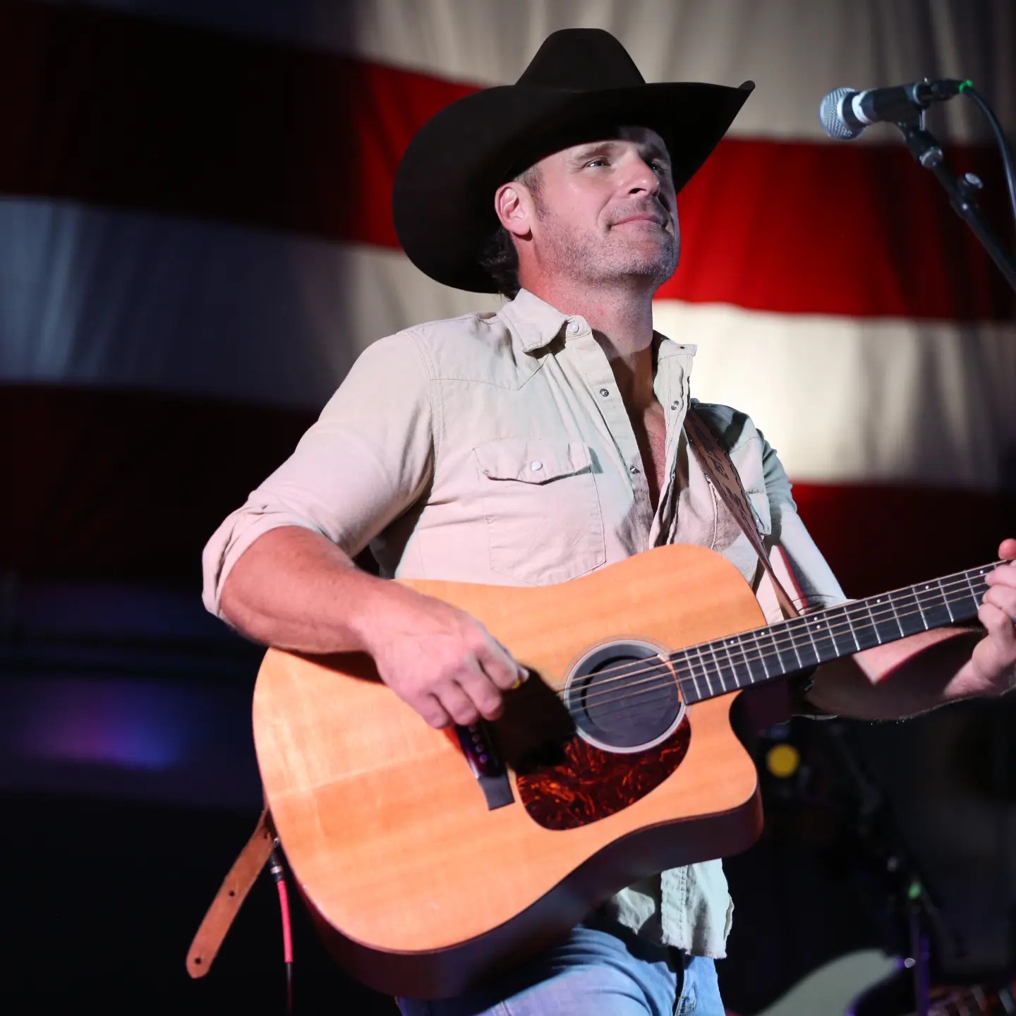 Hank Beatty breaks Red Grange record in Illinois' 52-3 win