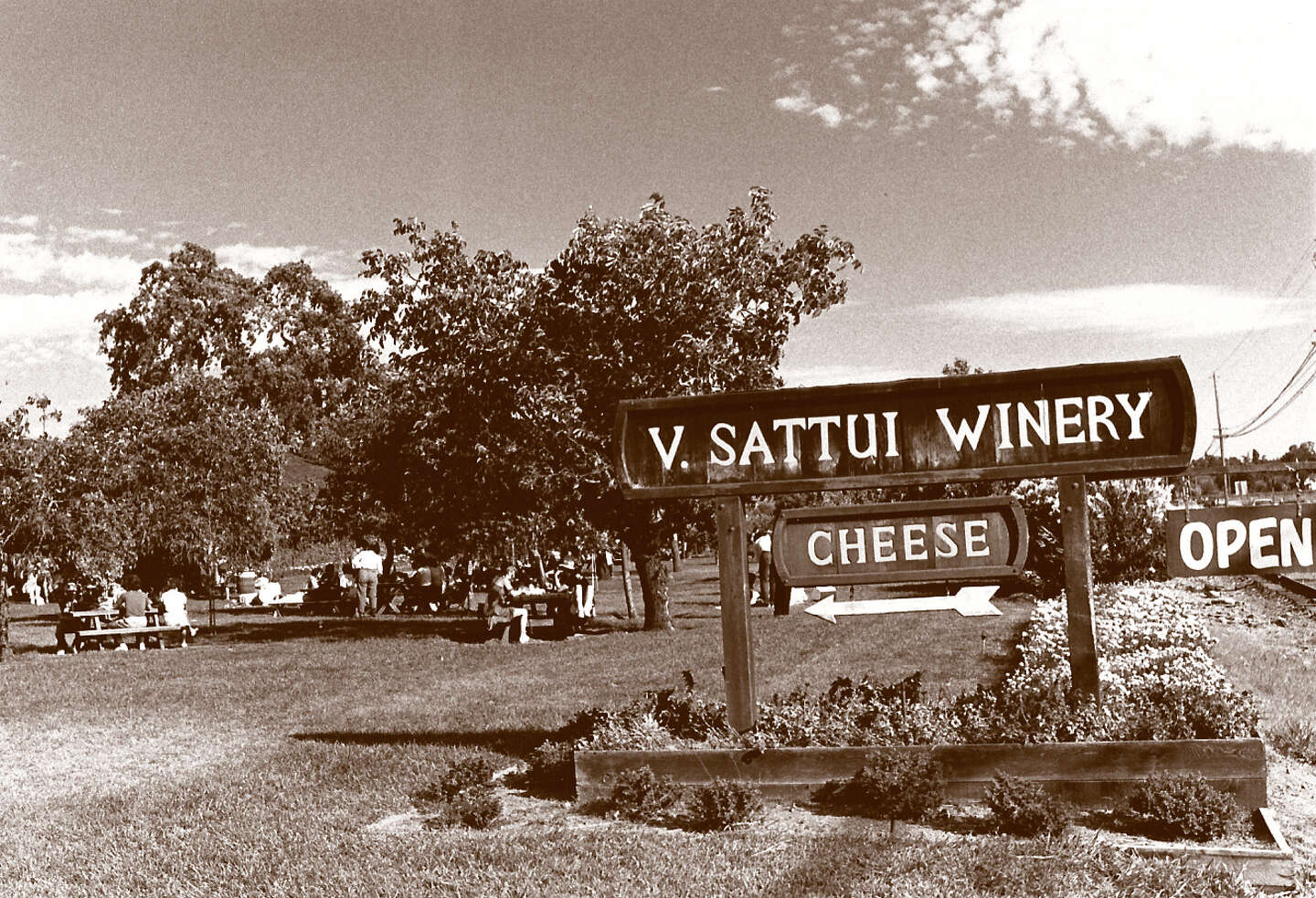 V. Sattui Winery in Napa Valley opens Mercato del Gusto