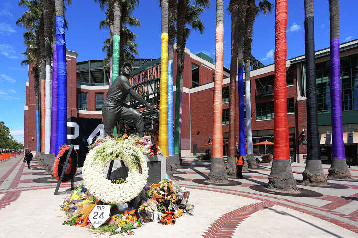 Willie Mays' dying wish is on display for SF Giants fans for 1 week