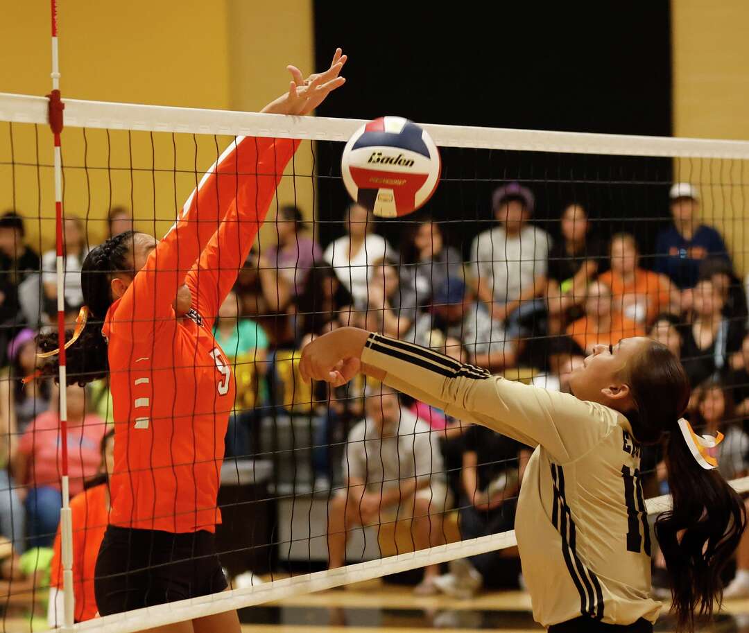 Nalani Garza, Edison volleyball come from behind to beat Burbank