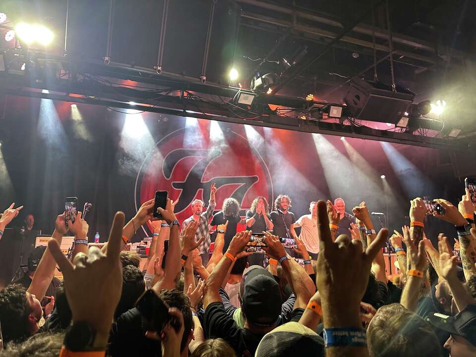 Foo Fighters pack Toad’s Place for surprise 2½-hour show in New Haven